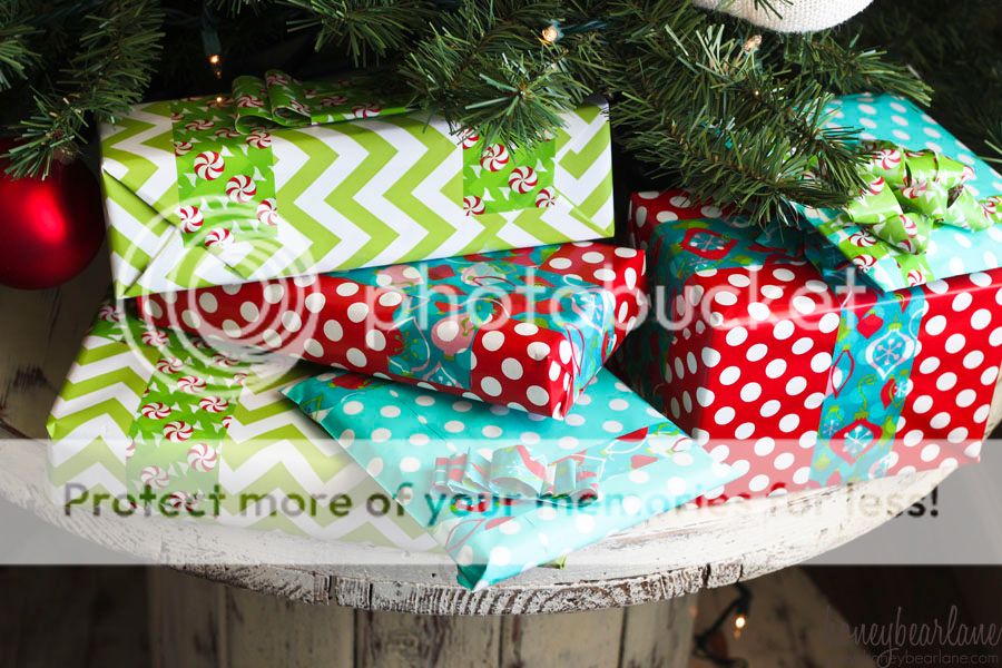Wrapping Pretty Presents the EZ Way - Honeybear Lane
