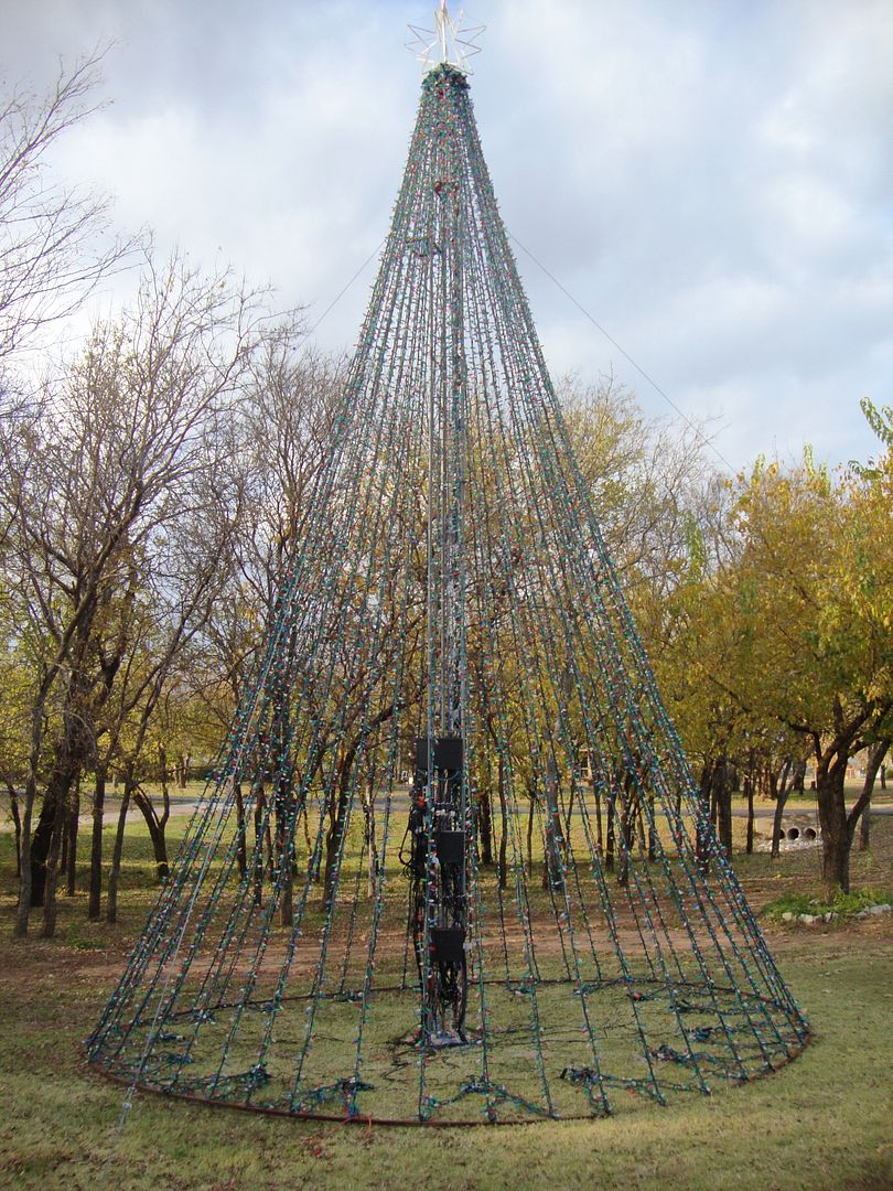 What do you use for a mega tree mast pole? Looking to make a 20 ft tree ...